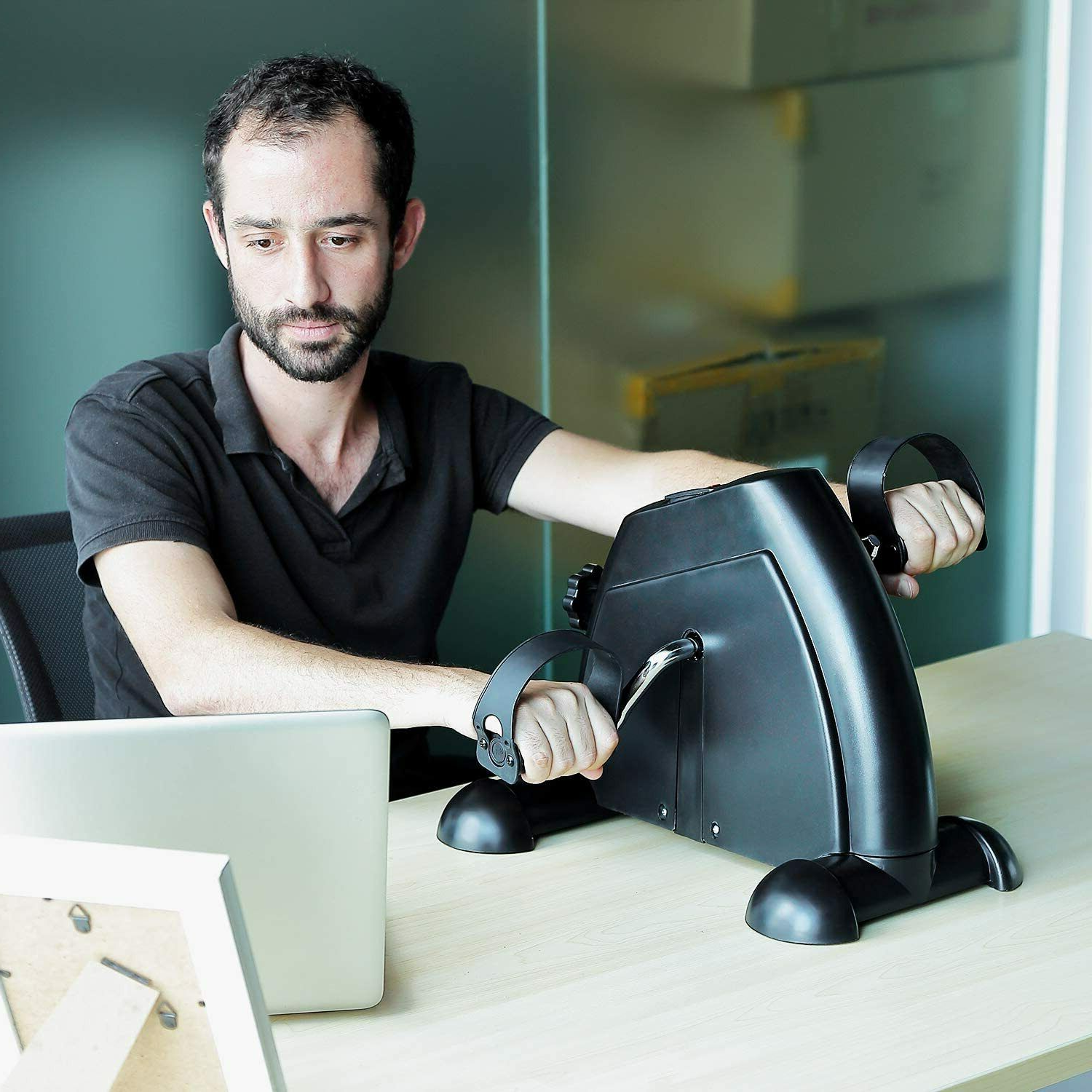 FlexiMotion EliteMax: Ultimativer Arm- und Bein-Fitnessdynamo – Shiraki